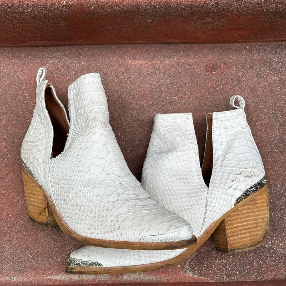 Jeffrey Campbell White Snake Boots - Gem